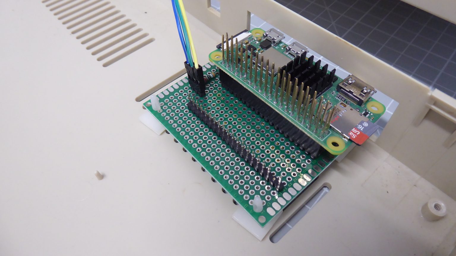 How To Make A Replica Commodore 64 Original Case And Keyboard Plus A Raspberry Pi Bytes N Bits